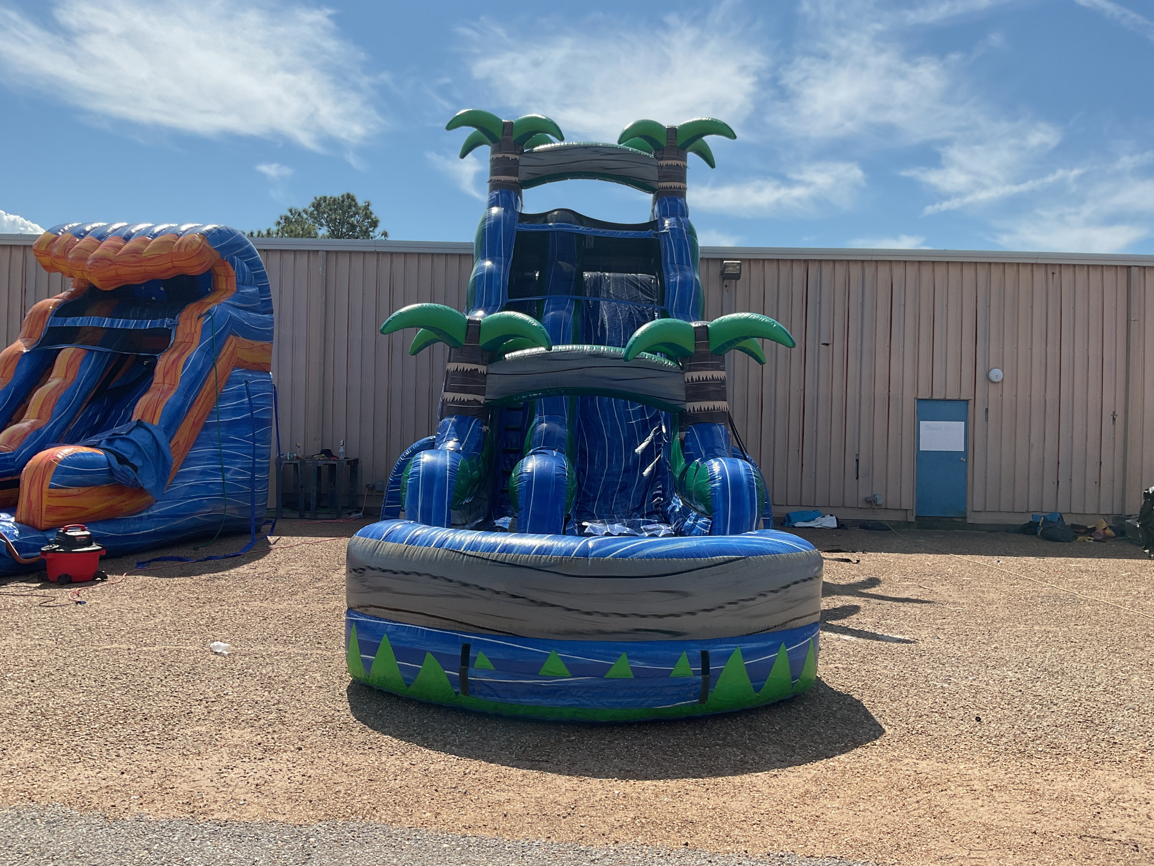 Certified Used Inflatables – Space Walk Inflatables